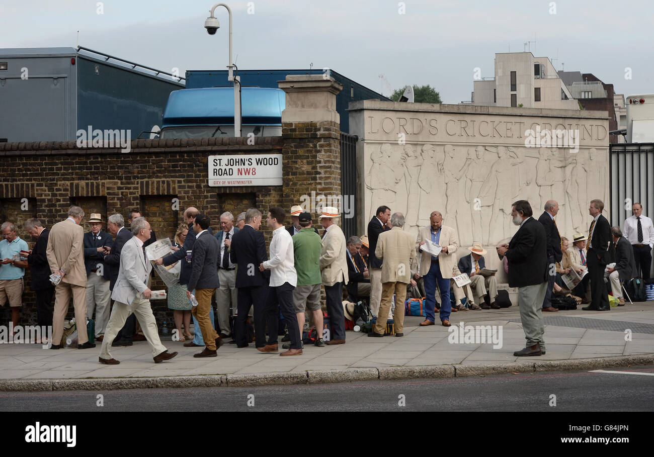 MCC members queue outside Lord's Cricket Ground ahead of the start of ...