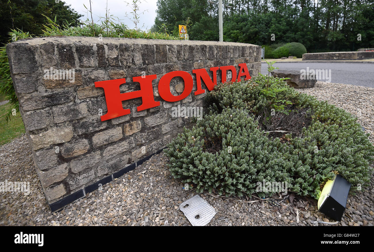 Honda sign hi-res stock photography and images - Alamy
