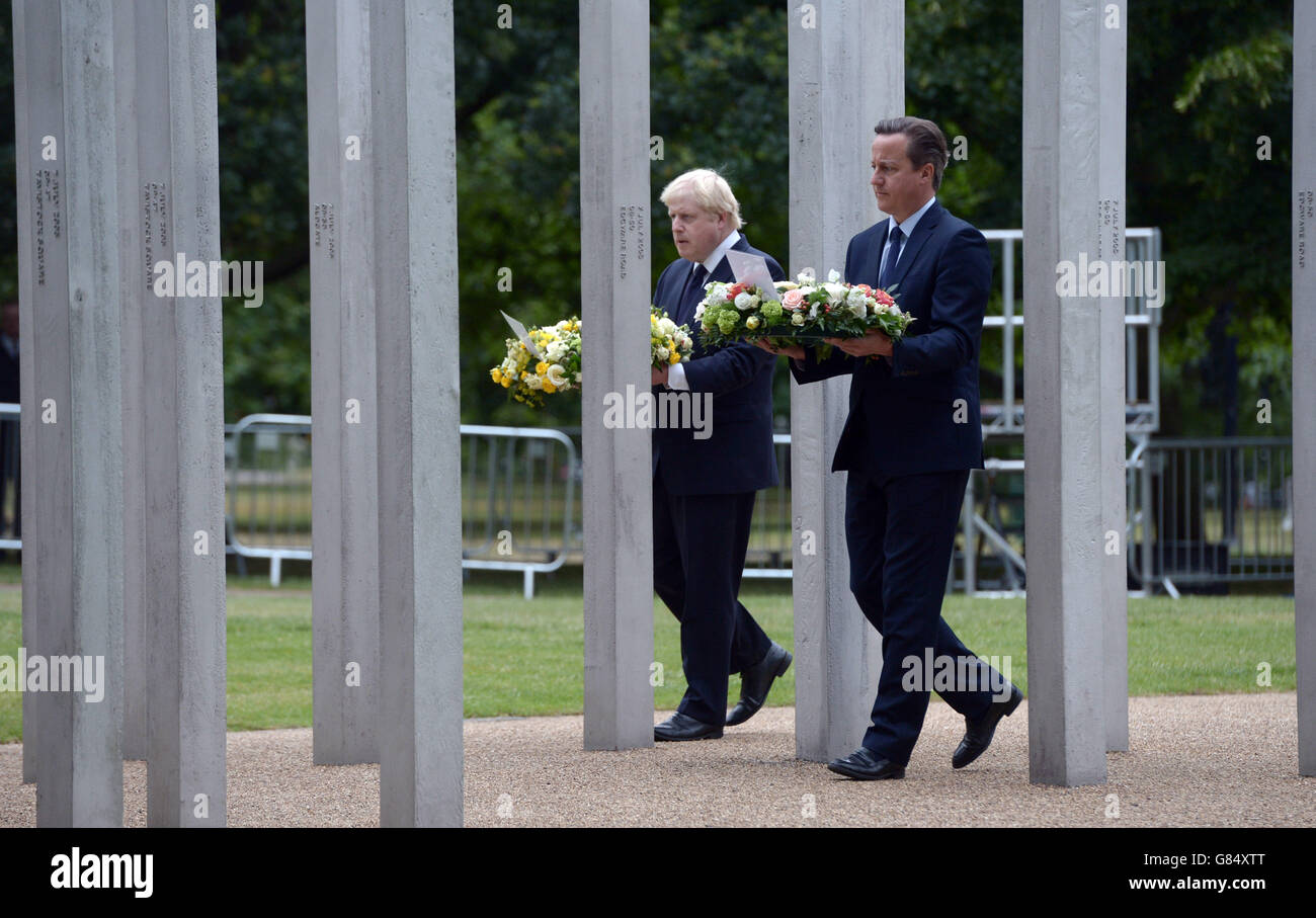 London Mayor Boris Johnson and British Prime Minister David Cameron ...