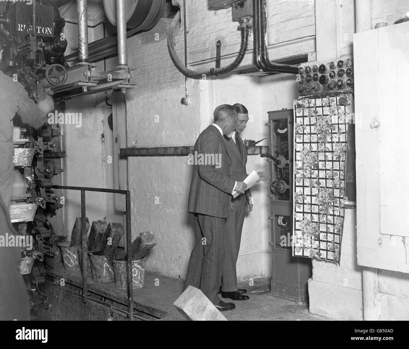 Pattern of royalty Black and White Stock Photos & Images - Alamy