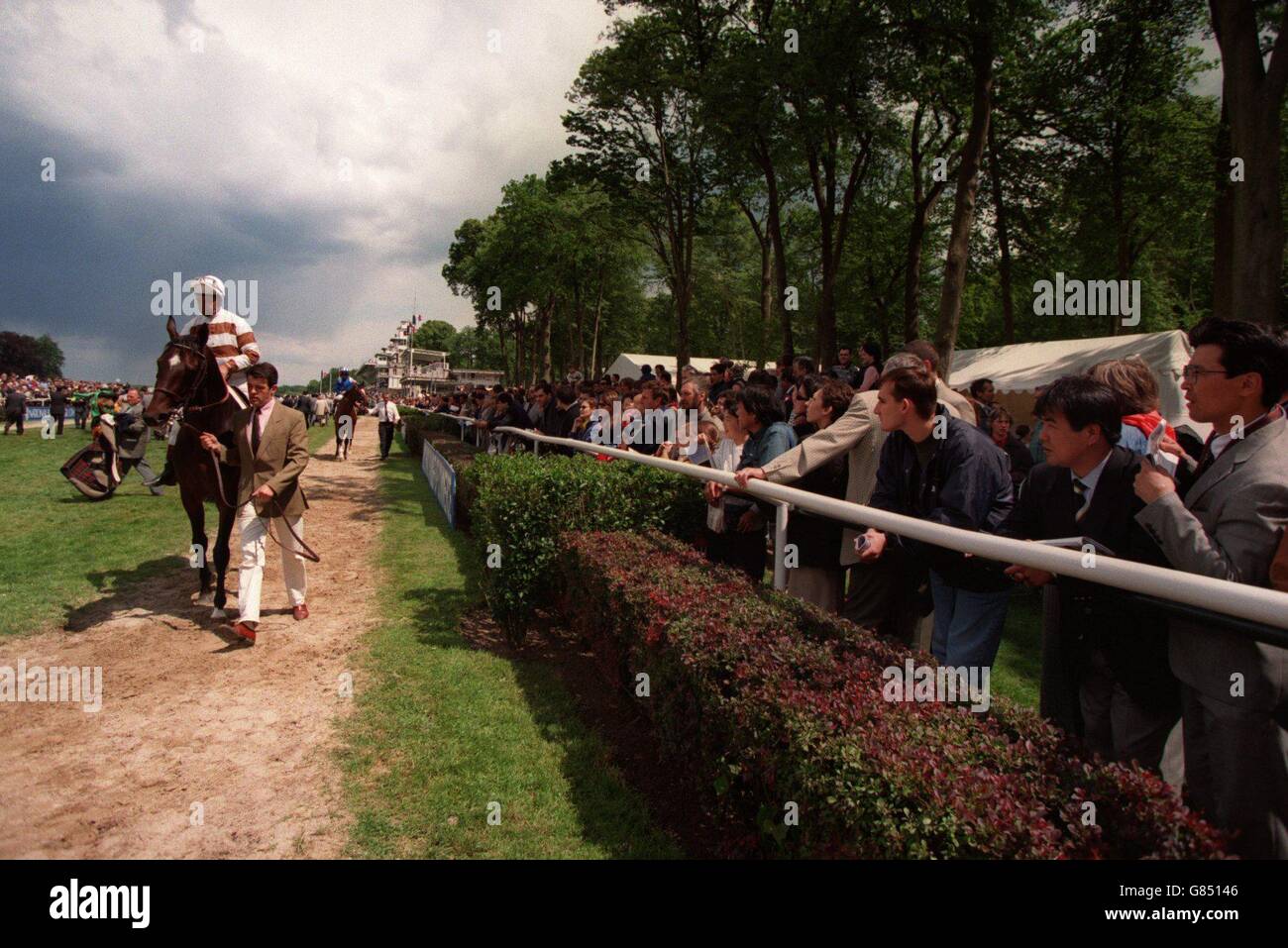 Chantilly races hi-res stock photography and images - Alamy