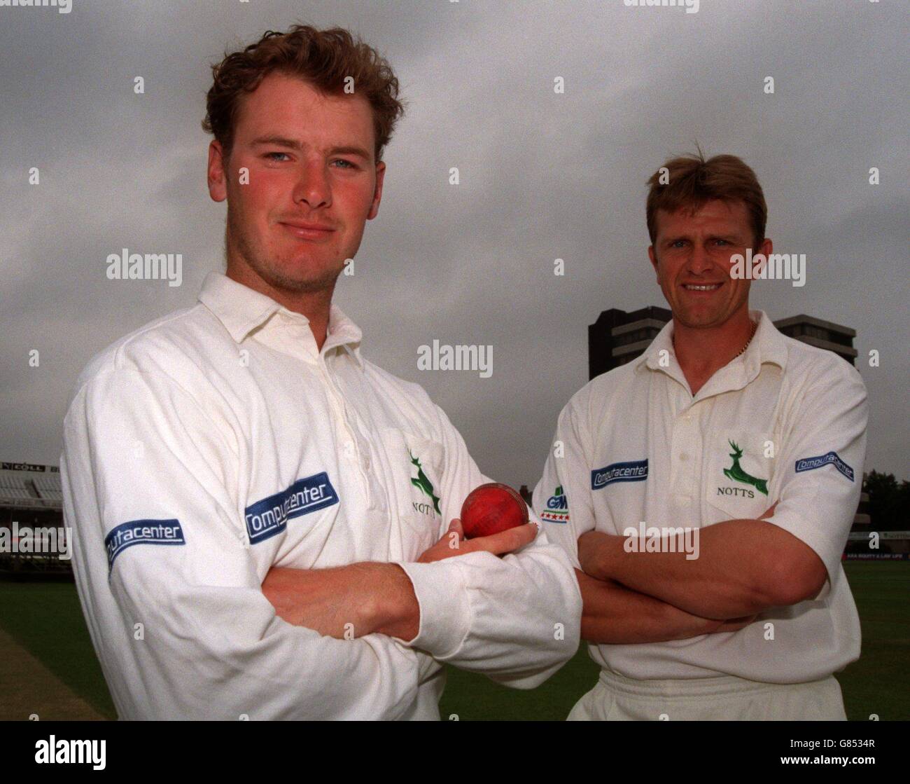 Cricket. Mathew Dowman, Nottinghamshire Stock Photo - Alamy