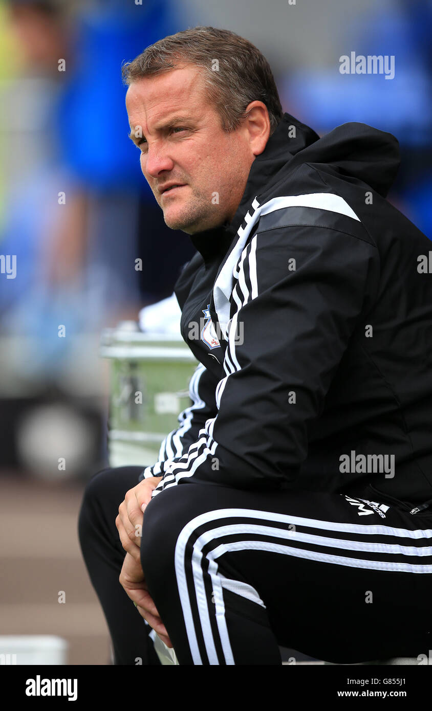 Goalkeeping coach martyn margetson hi-res stock photography and images ...