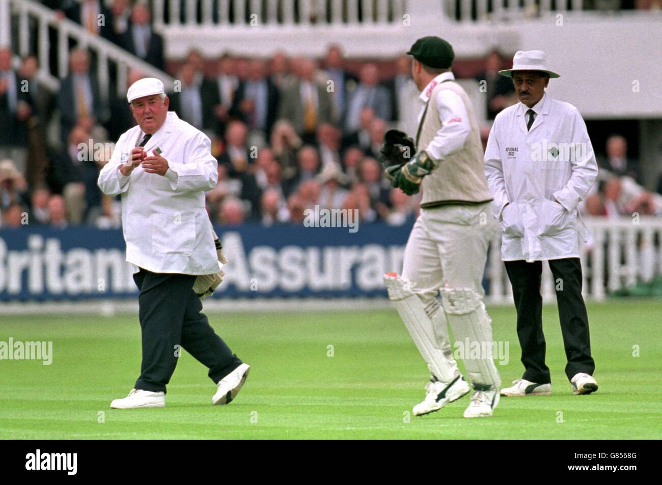 David Shepherd Cricket Umpire High Resolution Stock Photography and ...