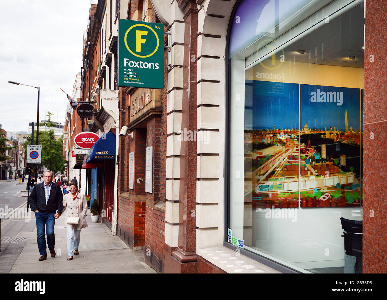 Foxtons stock hi-res stock photography and images - Alamy