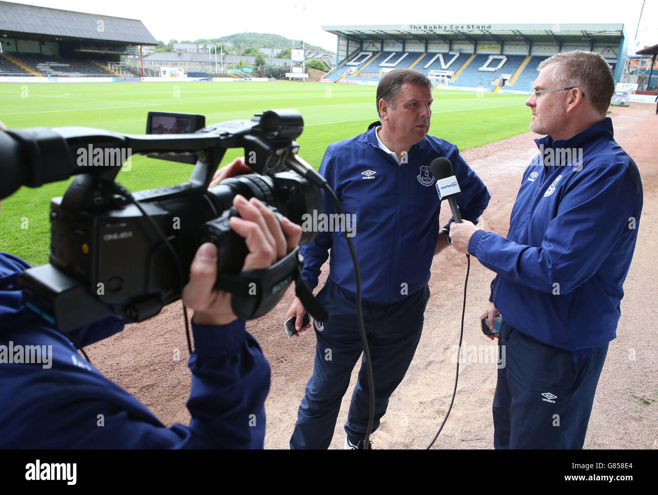 Everton TV's Graeme Sharp (centre) and Darren Griffiths (right) prior ...