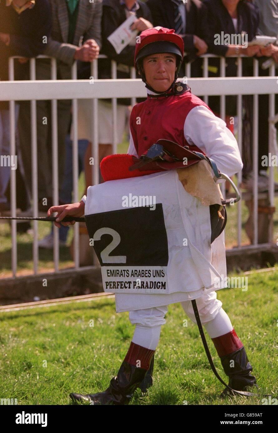Horse Racing - Chantilly Races. Frankie Dettori Stock Photo - Alamy