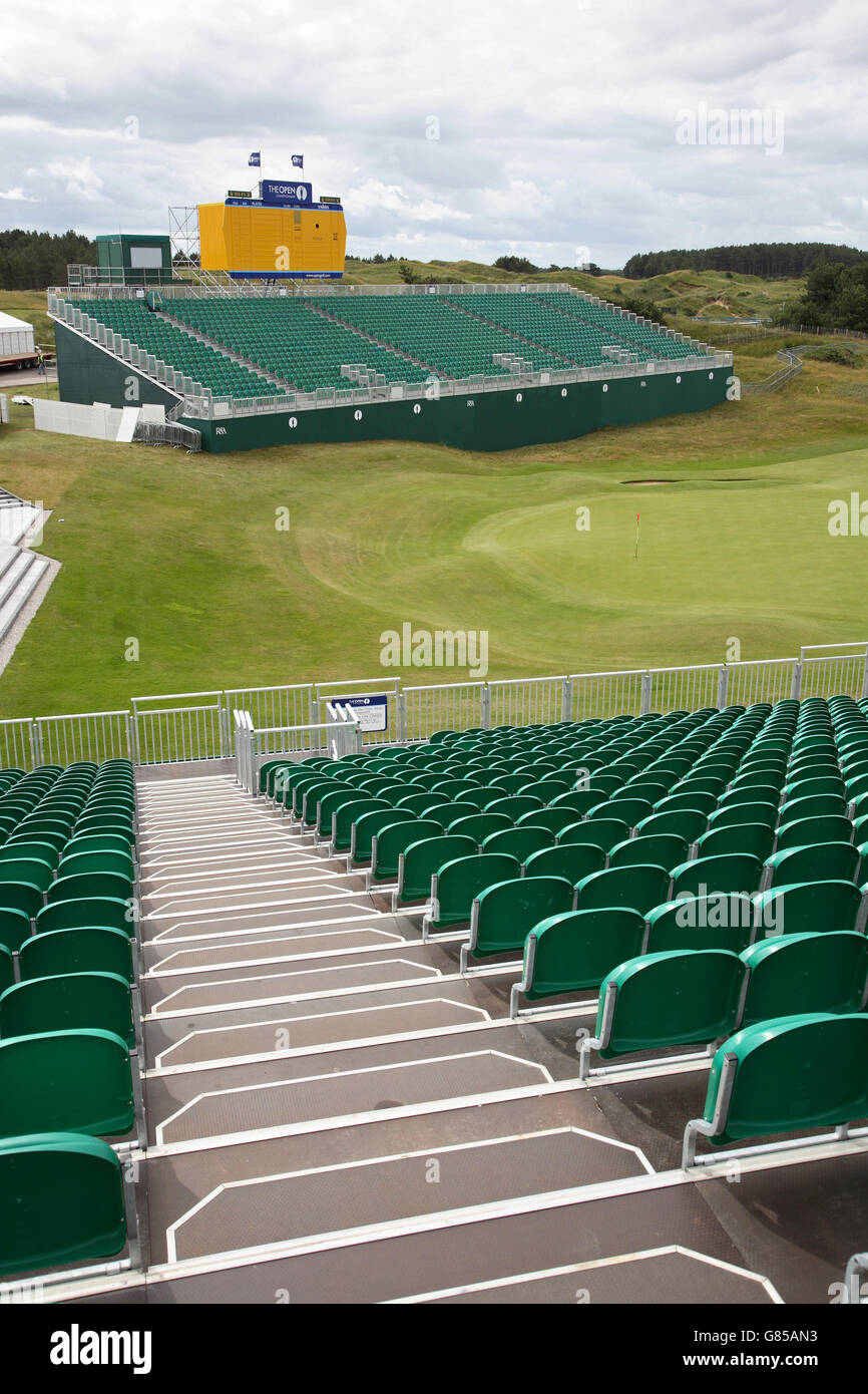 Temporary grandstands at the 18th hole, Open Golf championship, Royal ...