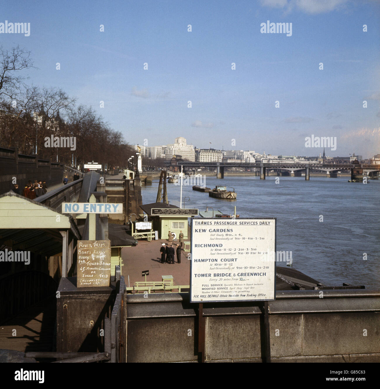 The landing stage on westminster pier hi-res stock photography and ...