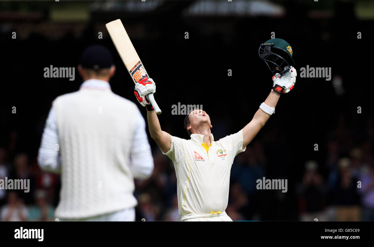 Australia's Steve Smith celebrates reaching 200 during day two of the ...