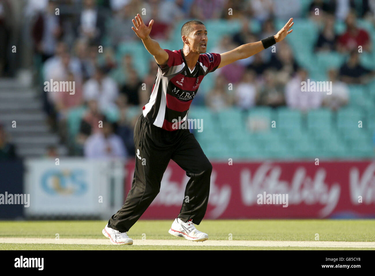 Alfonso thomas cricket hi-res stock photography and images - Alamy