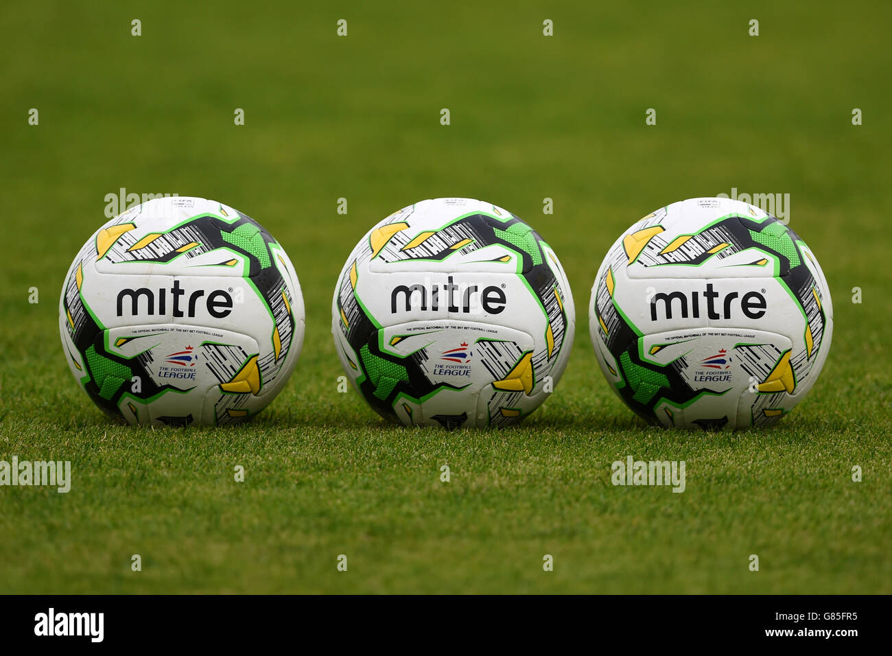 Soccer - Pre Season Friendly - Bristol Rovers v Reading - Memorial ...