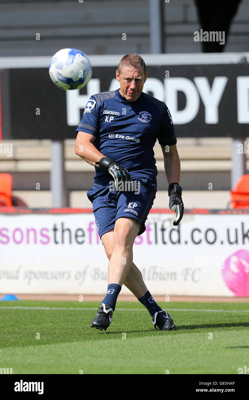 Birmingham city goalkeeping coach kevin poole hi-res stock photography ...