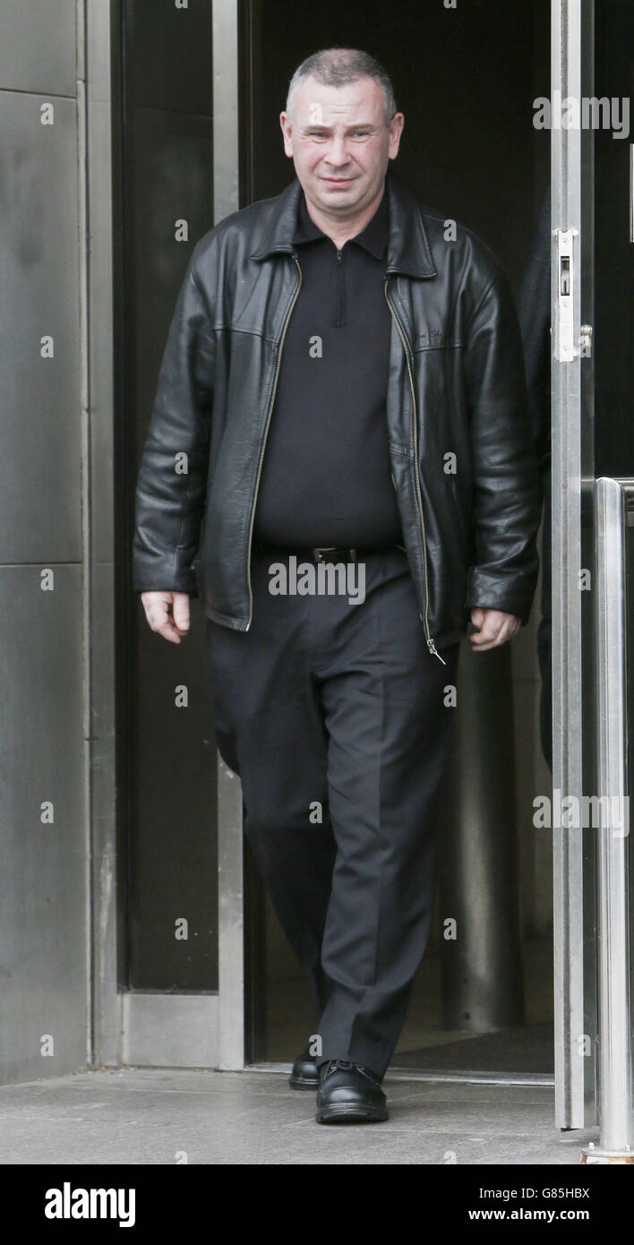 Labourer in Glasgow City Council Ray Robertson leaves Glasgow Sheriff ...