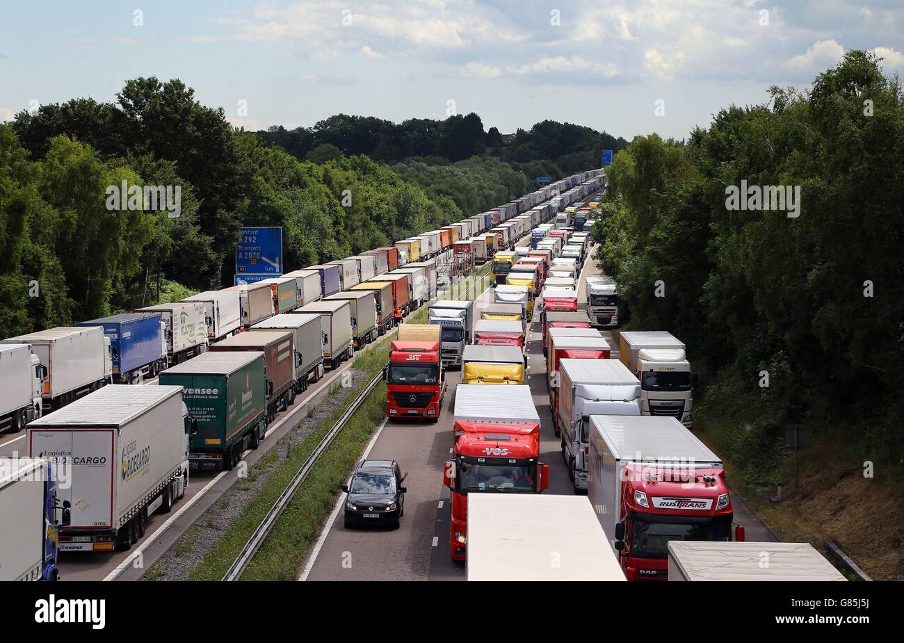 Lorries parked as part of Operation Stack on the M20 southbound (left ...