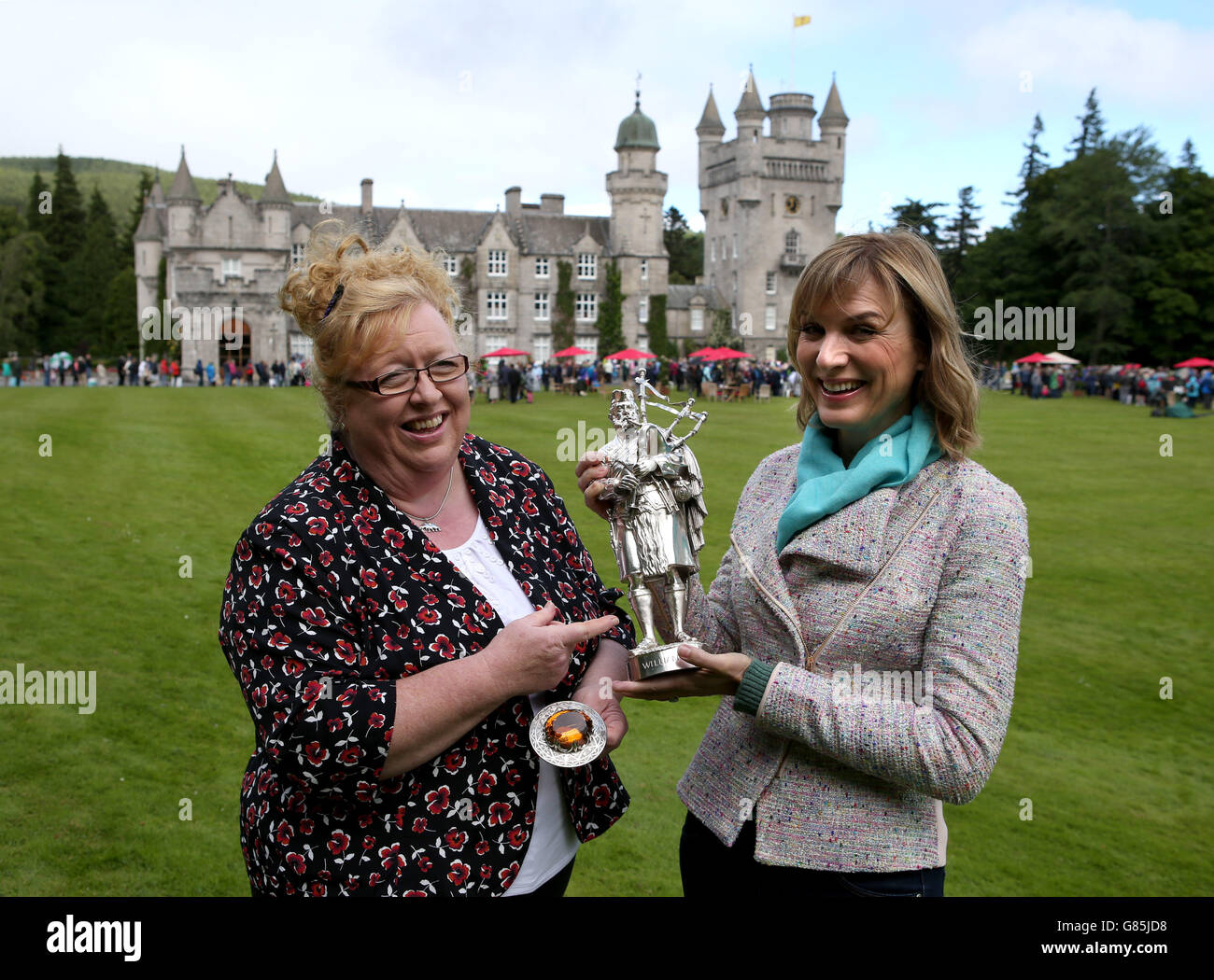 Fiona bruce antiques roadshow hi-res stock photography and images - Alamy