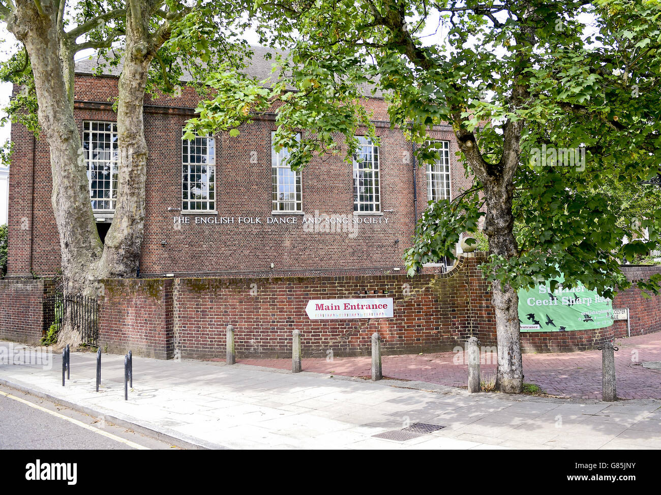 Cecil sharp house hi-res stock photography and images - Alamy