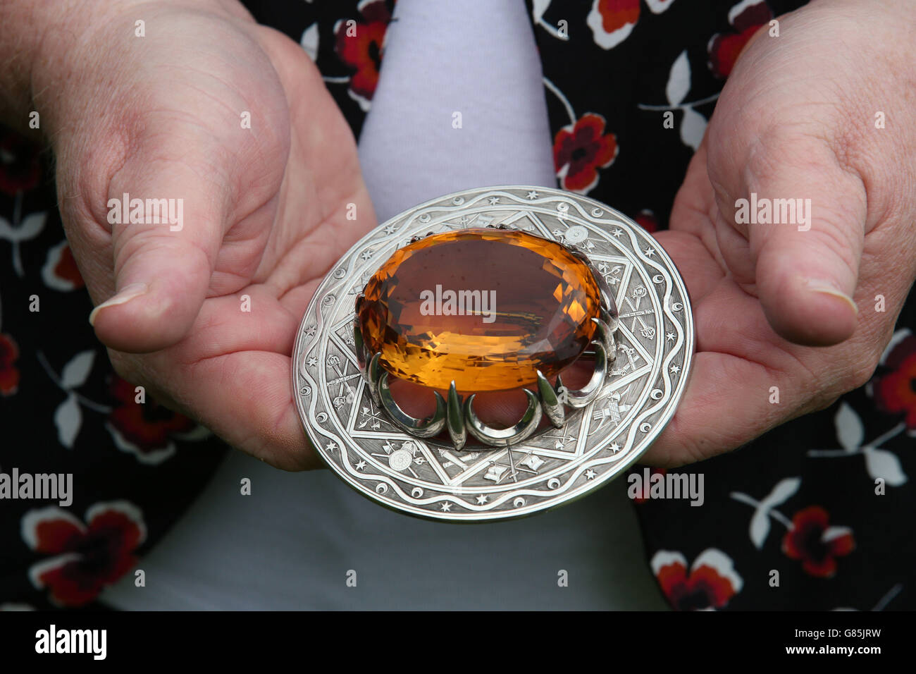 CAPTION CORRECTION CHANGING NAME FROM SHEEN STUART TO SHEENA STUART ...