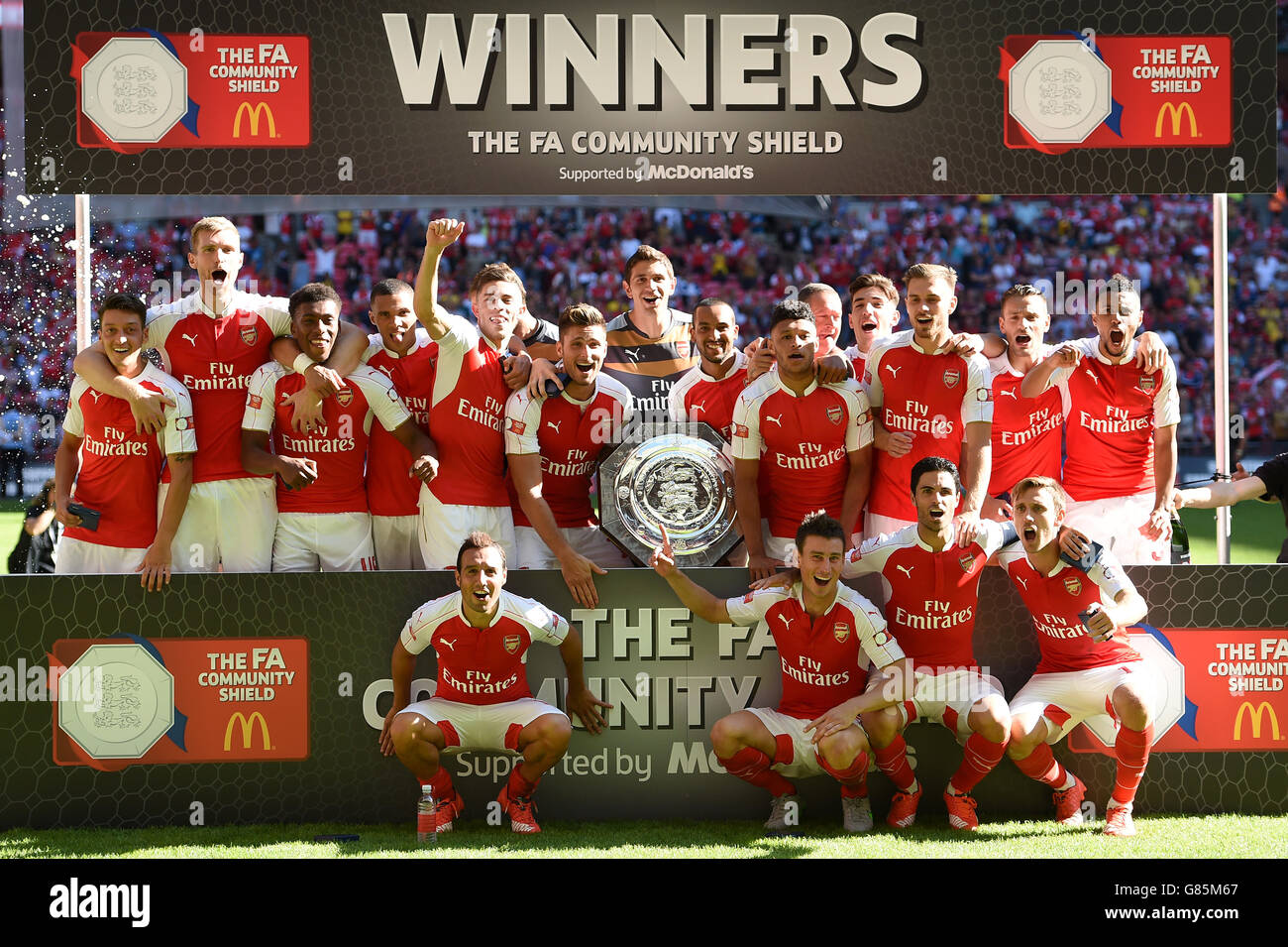 Soccer fa community shield arsenal v chelsea wembley stadium hi-res ...