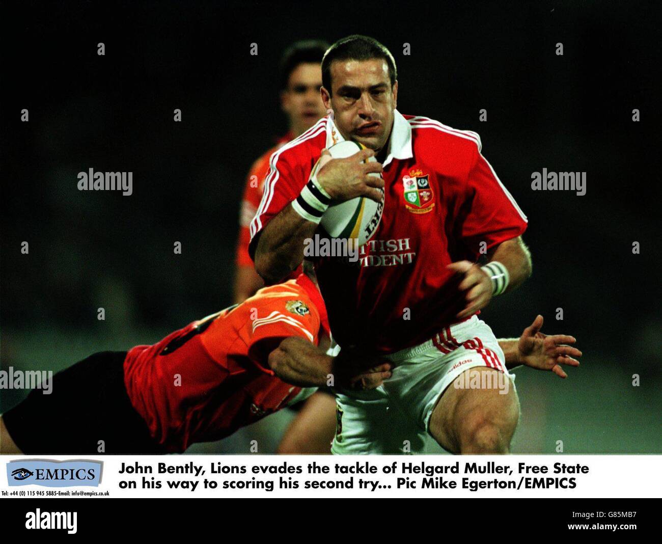 Free state on his way to scoring his second try hi-res stock ...