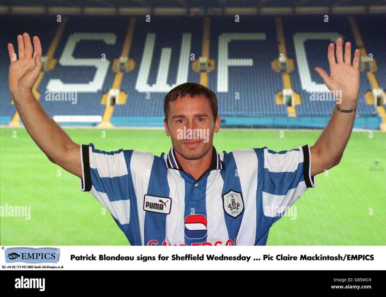Patrick Blondeau Signs For Sheffield Wednesday Hi res Stock Photography patrick-blondeau-signs-for-sheffield-wednesday-hi-res-stock-photography