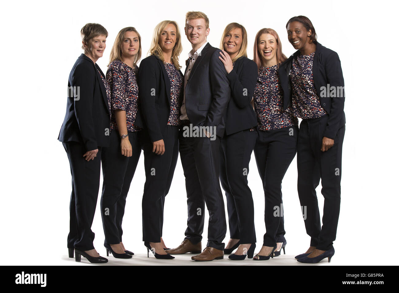 Netball team portrait hi-res stock photography and images - Alamy