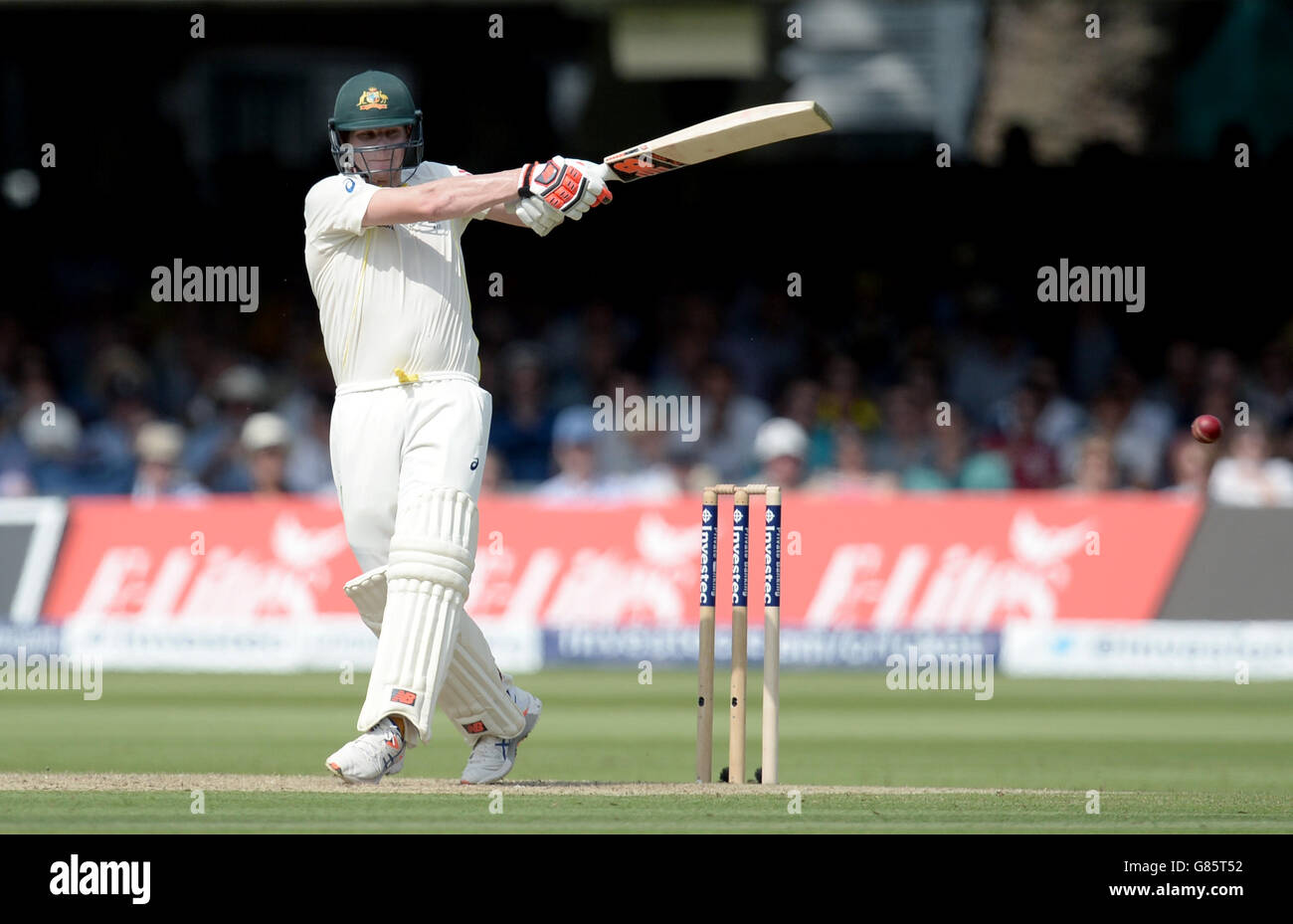 Australias steve smith bats hi-res stock photography and images - Alamy
