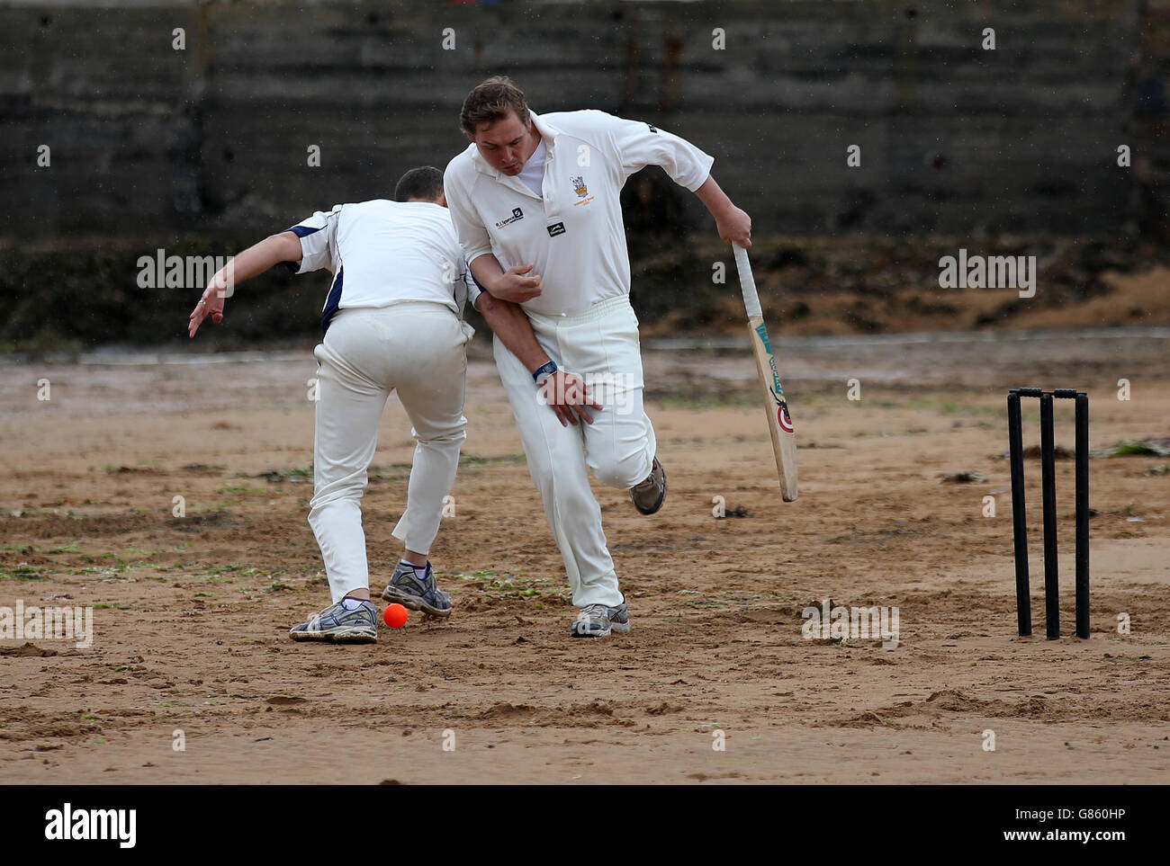 Collide during their match on elie beach hi-res stock photography and ...