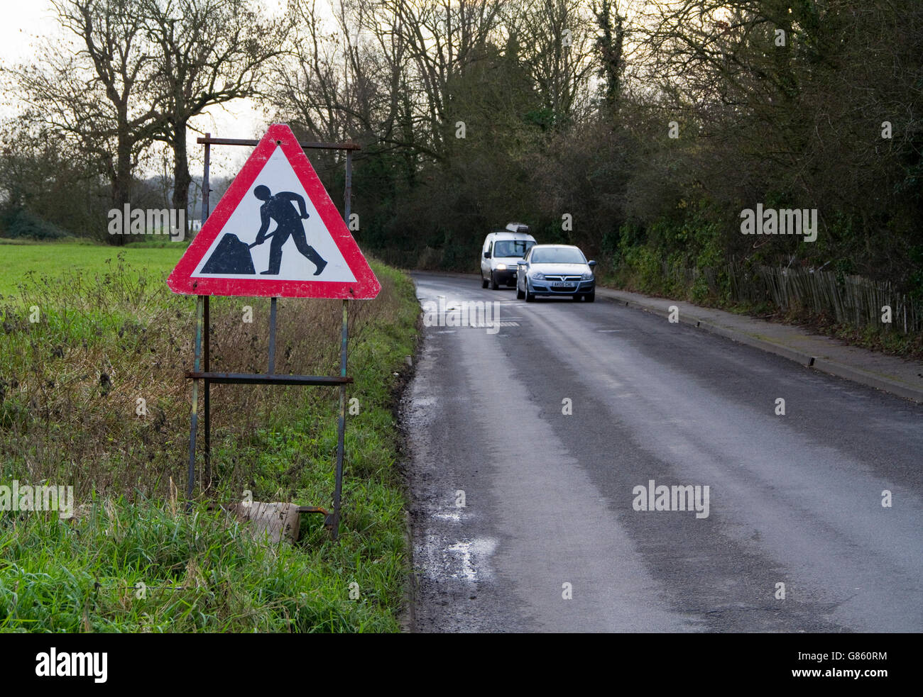 Men at work sign on a British country road Stock Photo - Alamy