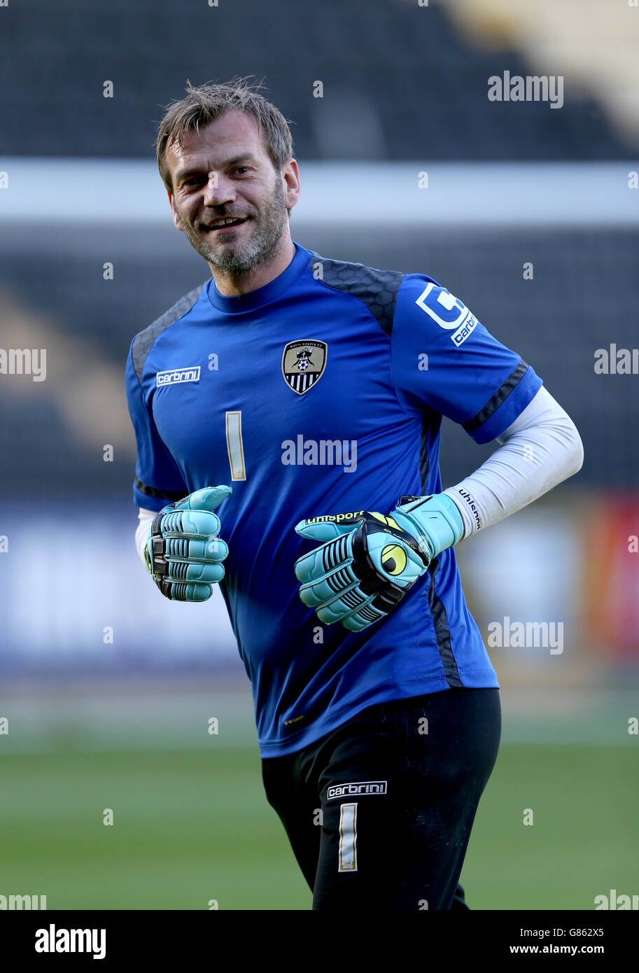 Soccer notts county hi-res stock photography and images - Alamy