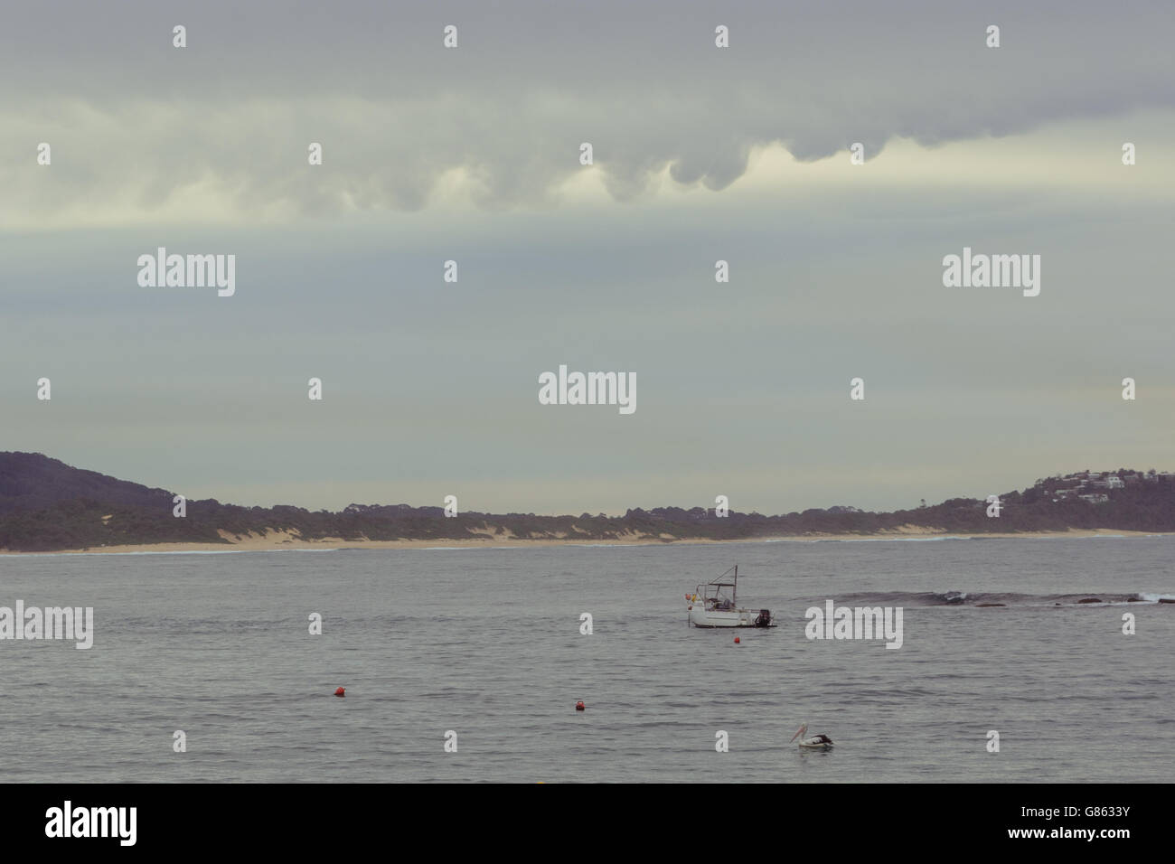 Haven for boats hi-res stock photography and images - Alamy