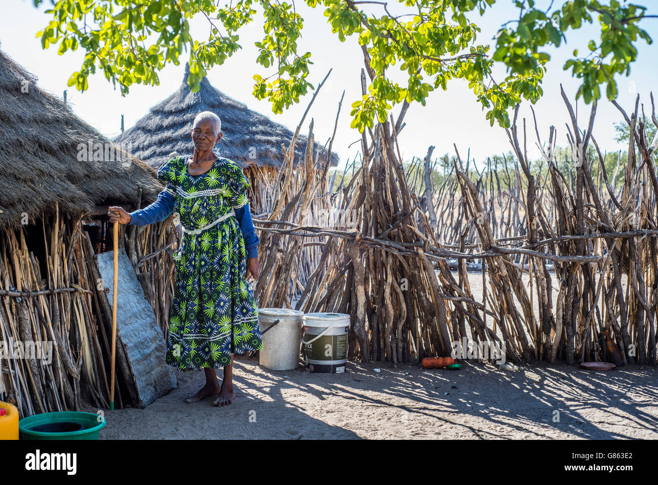 Ovambo hi-res stock photography and images - Alamy