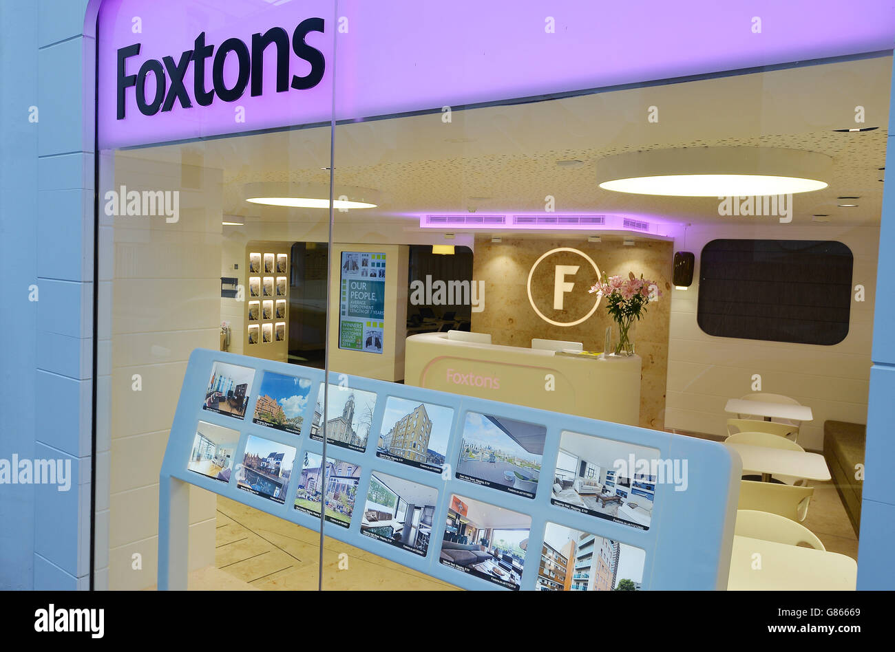 London foxtons hi-res stock photography and images - Alamy