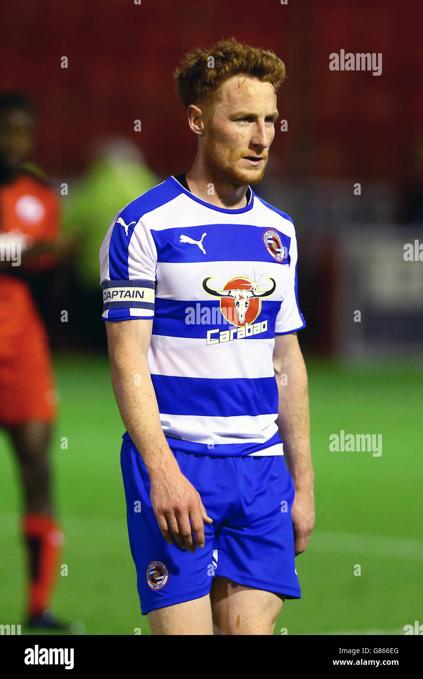 Stephen quinn reading hi-res stock photography and images - Alamy