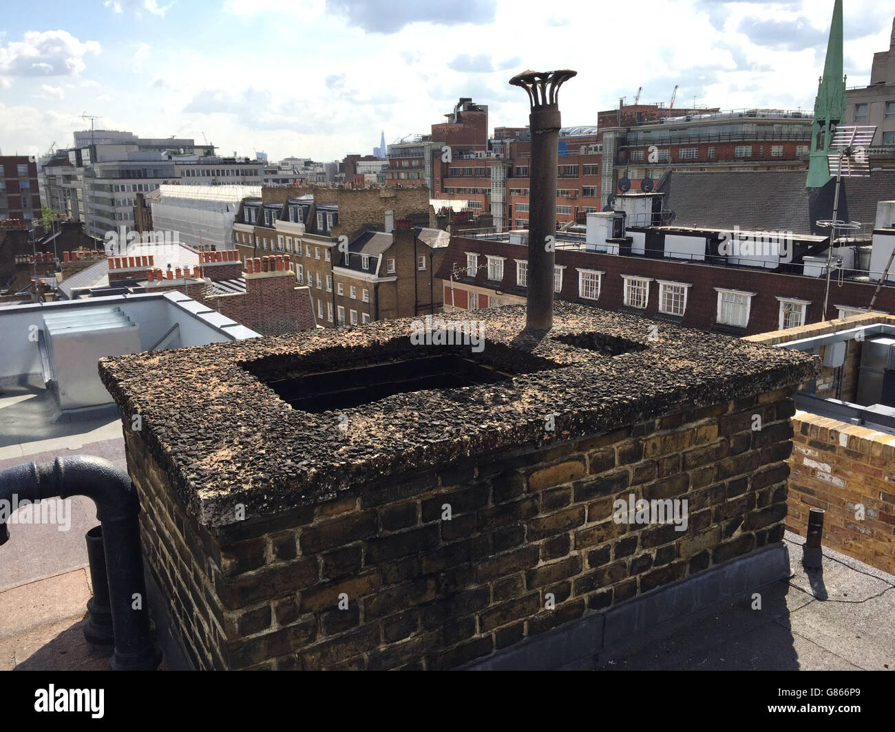 Man dies falling down chimney hi-res stock photography and images - Alamy