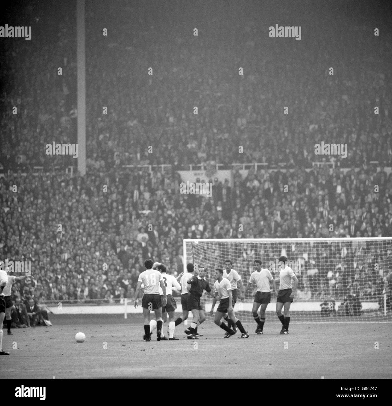 World cup 1966 england v uruguay hi-res stock photography and images ...