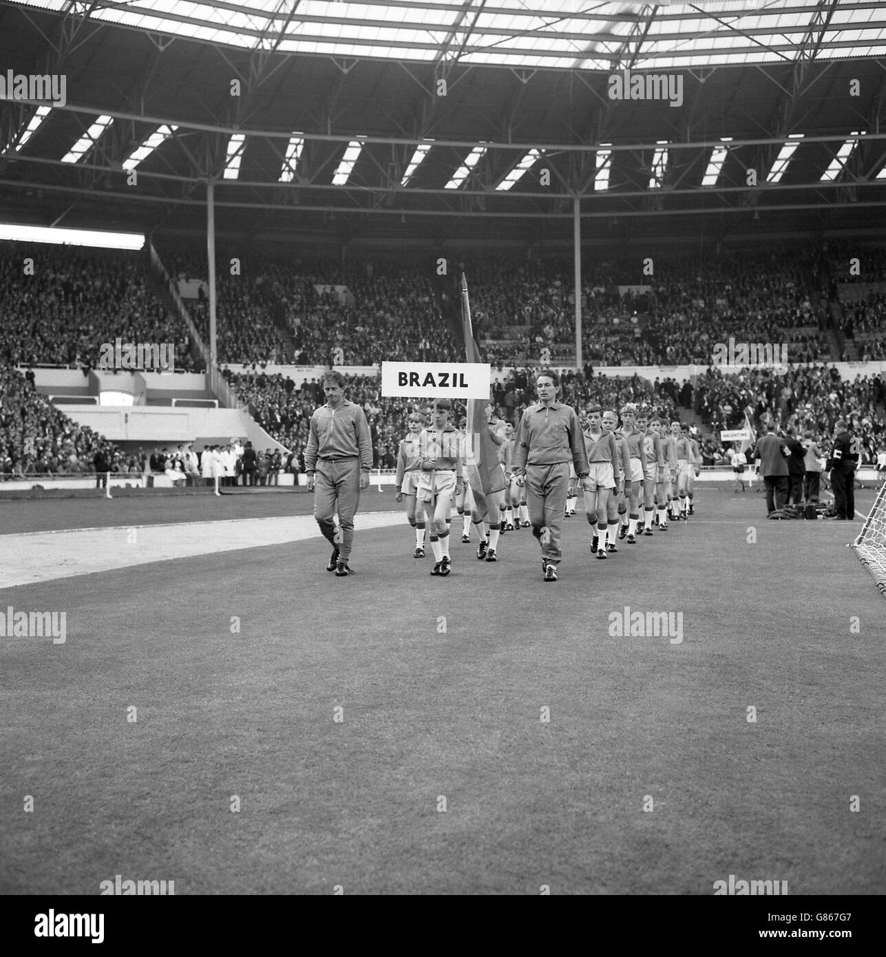 1966 World Cup England Fans Stock Photos & 1966 World Cup England Fans ...