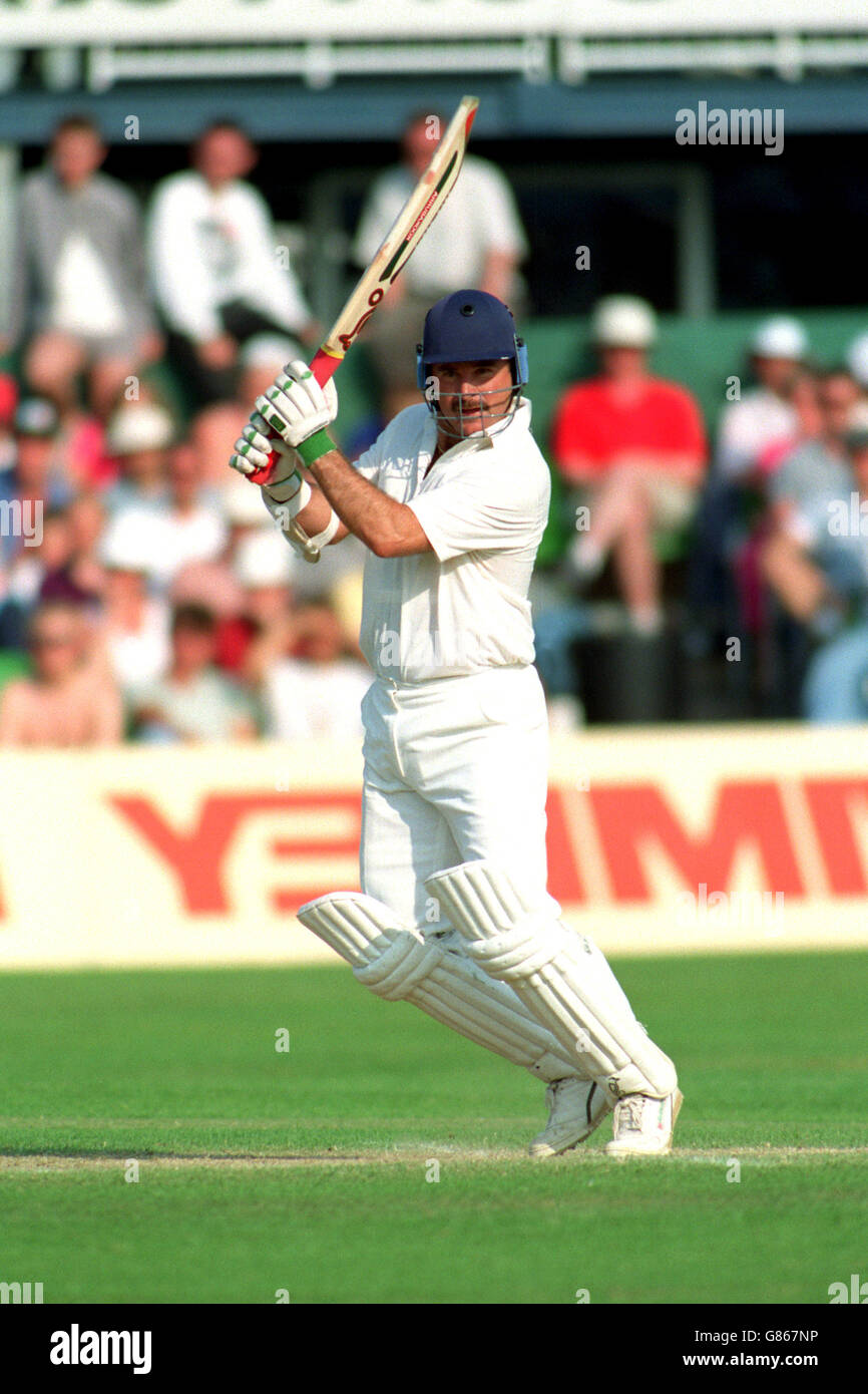 CRICKET. ALLAN LAMB, ENGLAND Stock Photo - Alamy