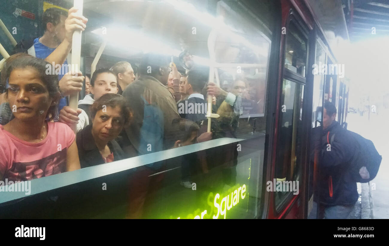 Bus on bus stand hi-res stock photography and images - Alamy