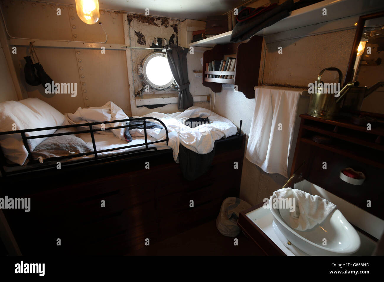 Hms m 33 opened public hi-res stock photography and images - Alamy