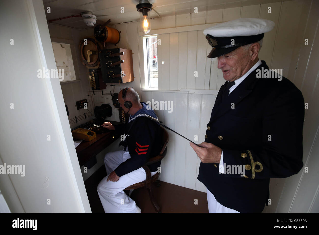 Hms m 33 opened public hi-res stock photography and images - Alamy