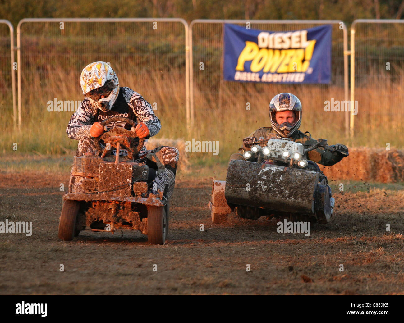 Lawn Mower Racing Stock Photos & Lawn Mower Racing Stock Images - Alamy