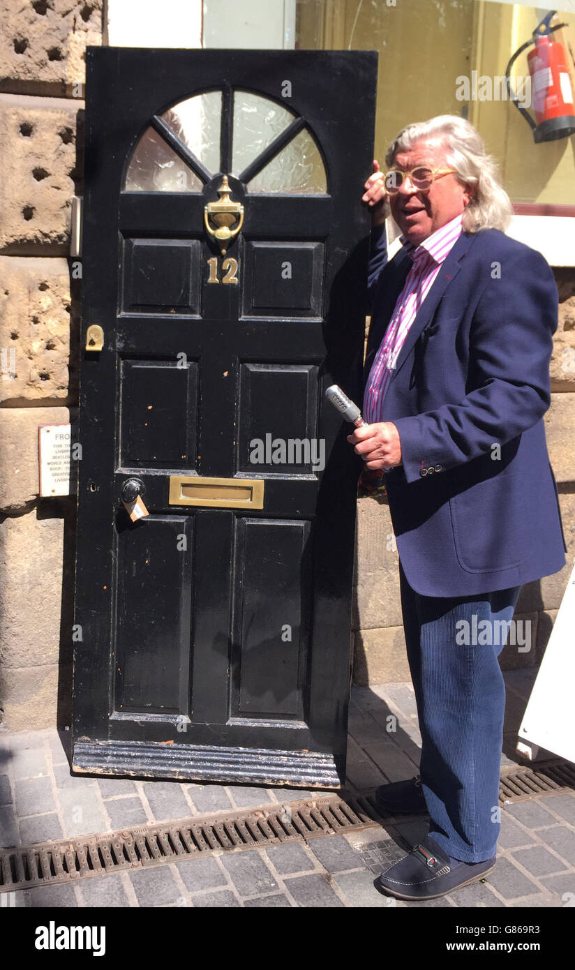 Annual Liverpool Beatles Auction Stock Photo - Alamy