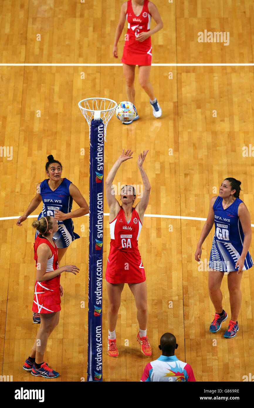Englands rachel dunn shoots netball world cup hi-res stock photography ...