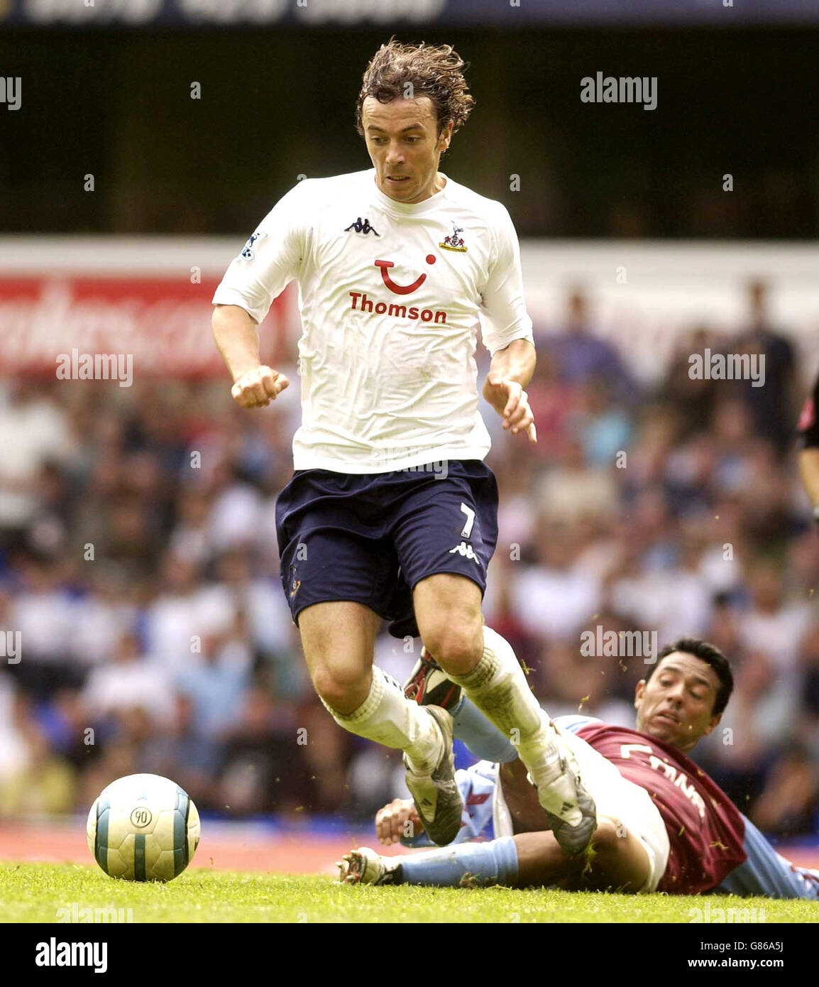 Tottenham hotspur and simon davies hi-res stock photography and images ...
