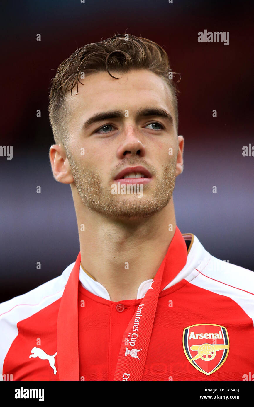 Calum chambers arsenal hi-res stock photography and images - Alamy