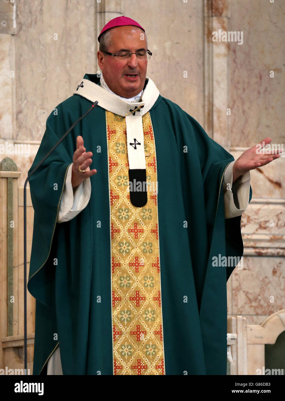 Scotlands most senior catholic archbishop hi-res stock photography and ...