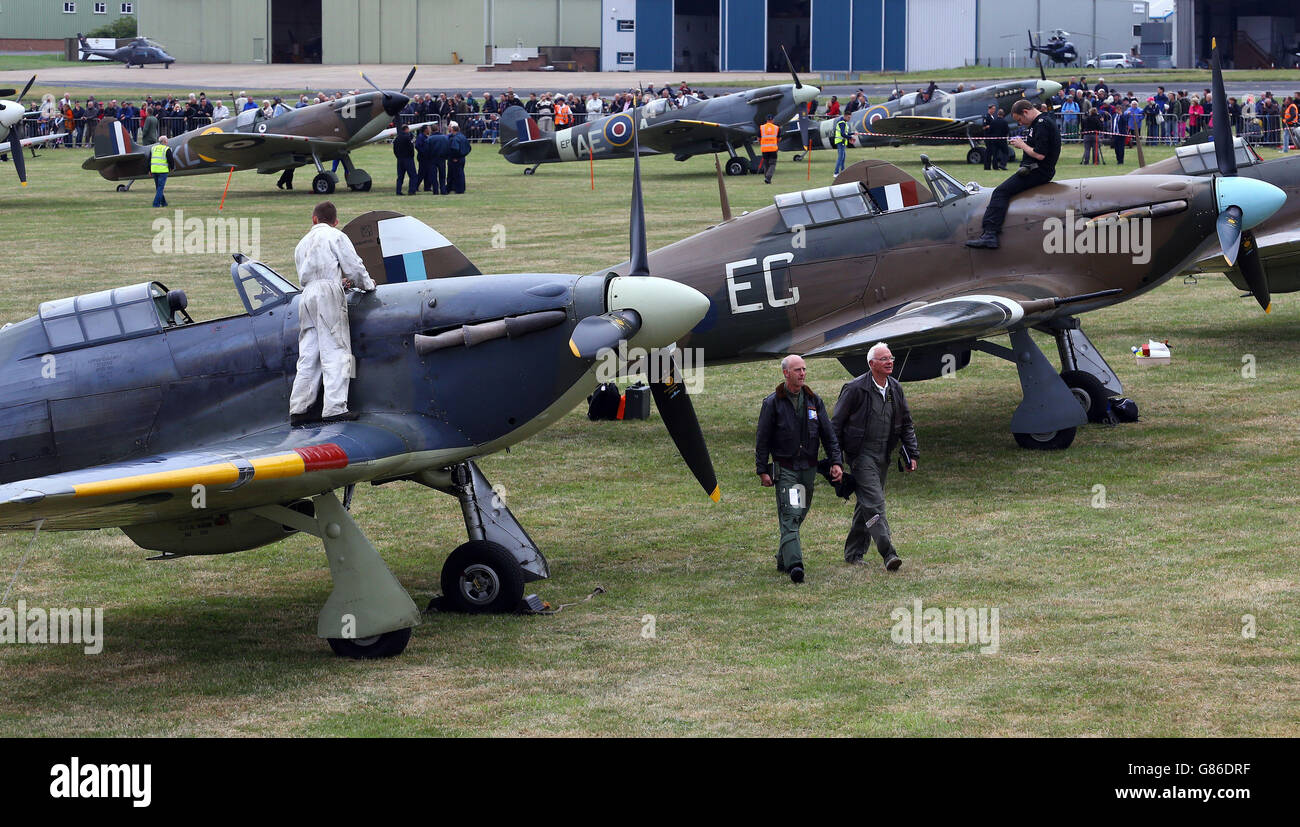 22 Spitfires and four Hurricanes World War II planes gather at Biggin ...