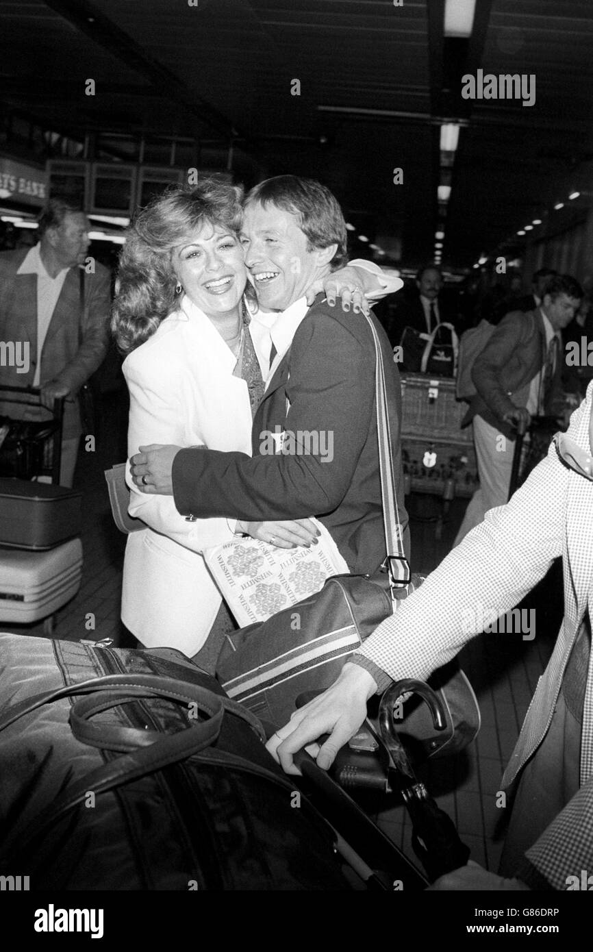 Elgan rees rugby hi-res stock photography and images - Alamy