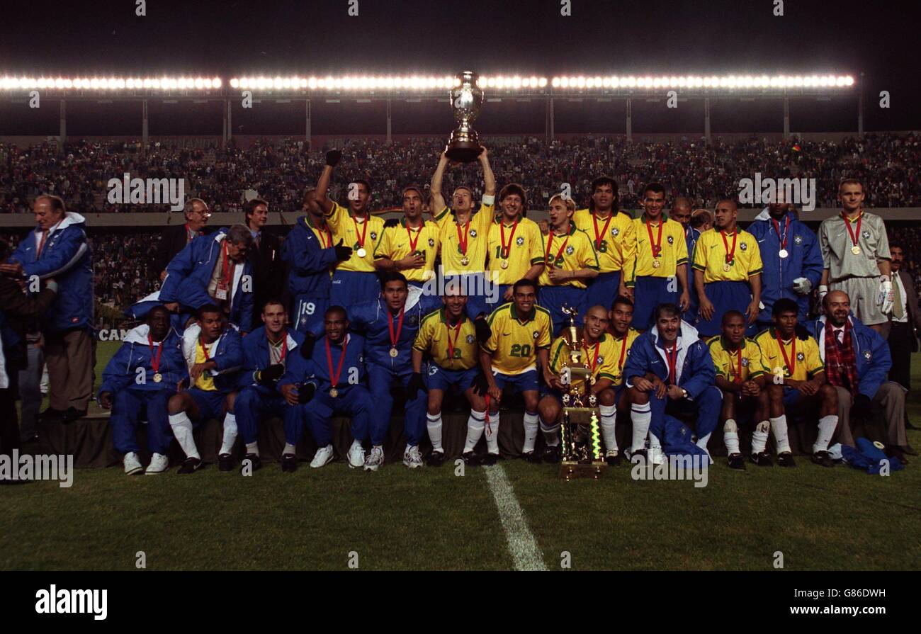 Copa america trophy hi-res stock photography and images - Alamy